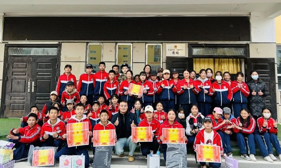 贵南县教育工作先进个人——县第二民族中学教师 文昌_贵南快报_新闻频道_贵南县人民政府